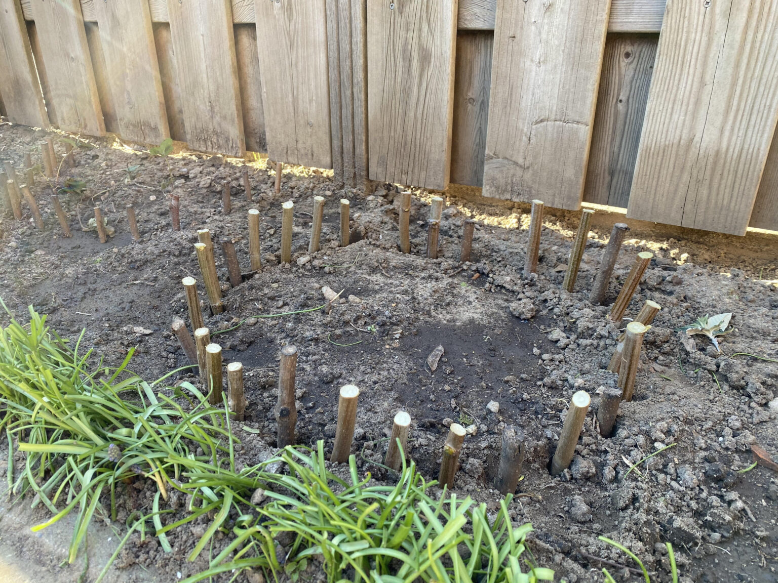 Zelf een moestuin omheining maken - Duurzaamheidskompas